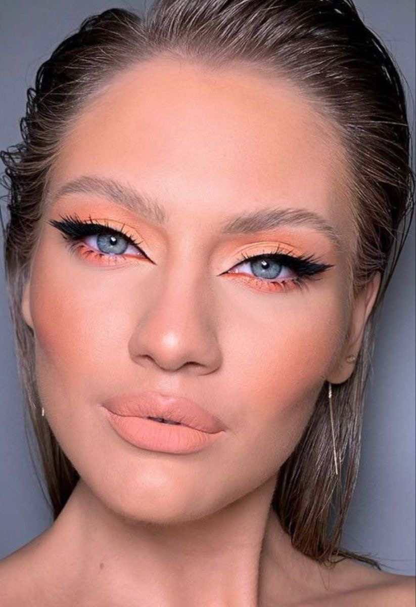 27 Summer Makeup 2024 Trends: Natural Glow to Neon Pop - Get Inspired ...