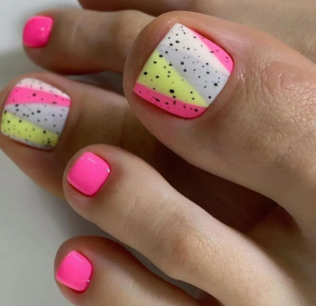 Top 30 Summer Pedicure 2024 Trends for Stunning Toes - divagaze.com