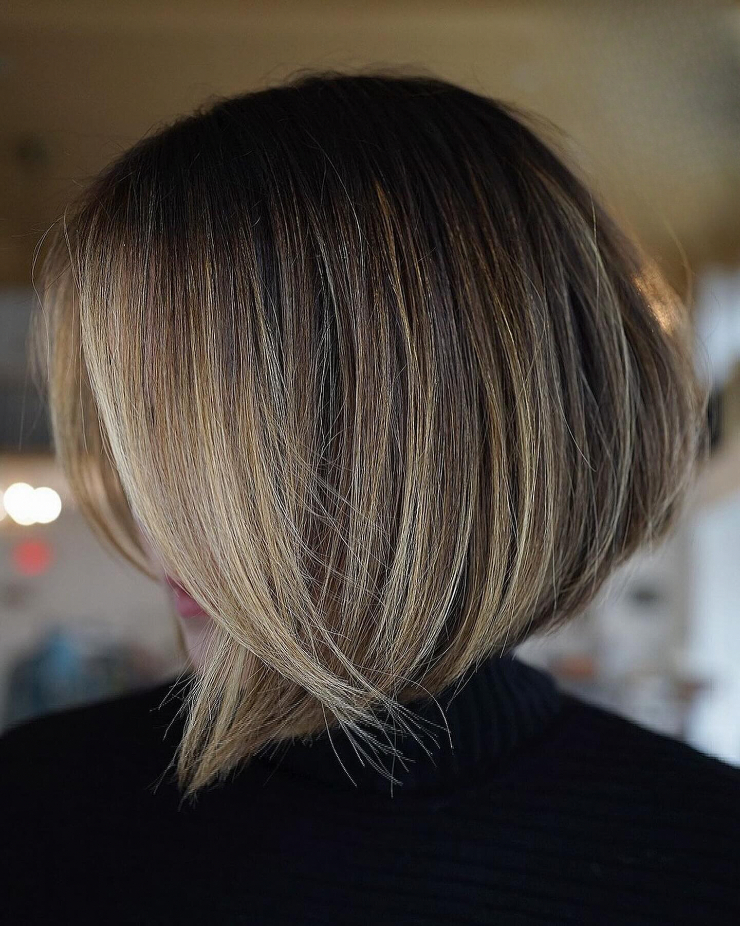 Top 30 Shoulder Length Hairstyles for Women in 2024 - Trendy Cuts ...