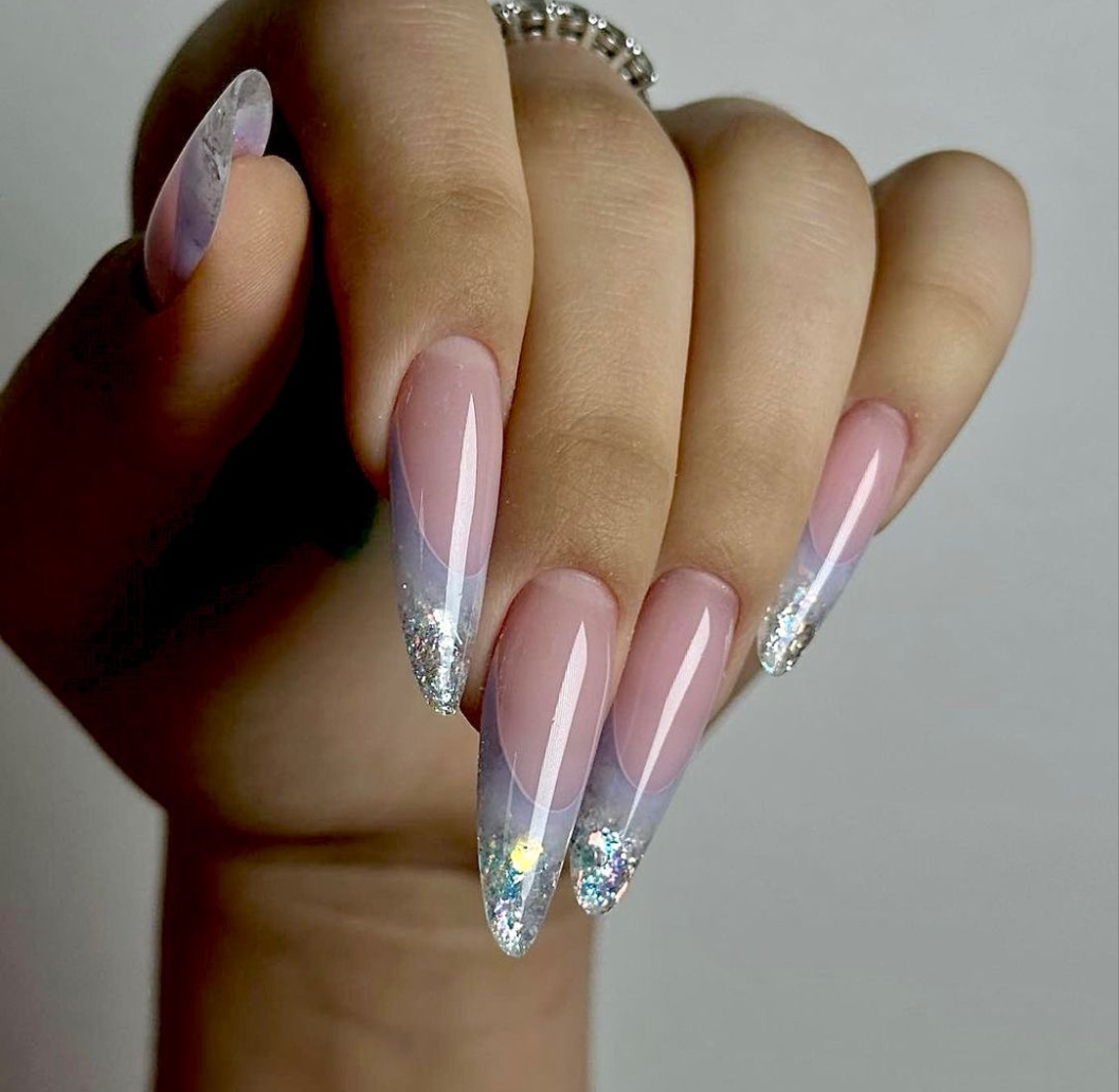 28 Dazzling Acrylic Glitter Nails to Shine in 2024 | Trendy Manicure ...