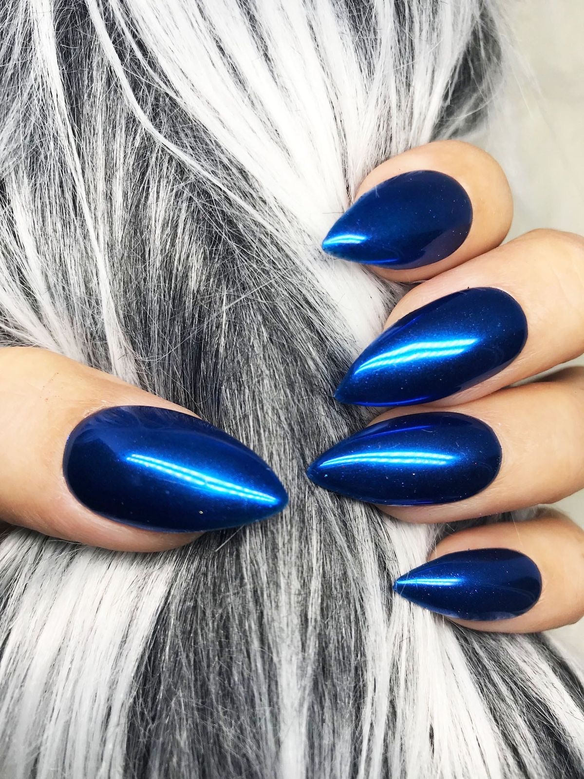 Top 26 Blue Chrome Nails: Dazzle with Trendy Shades & Designs ...