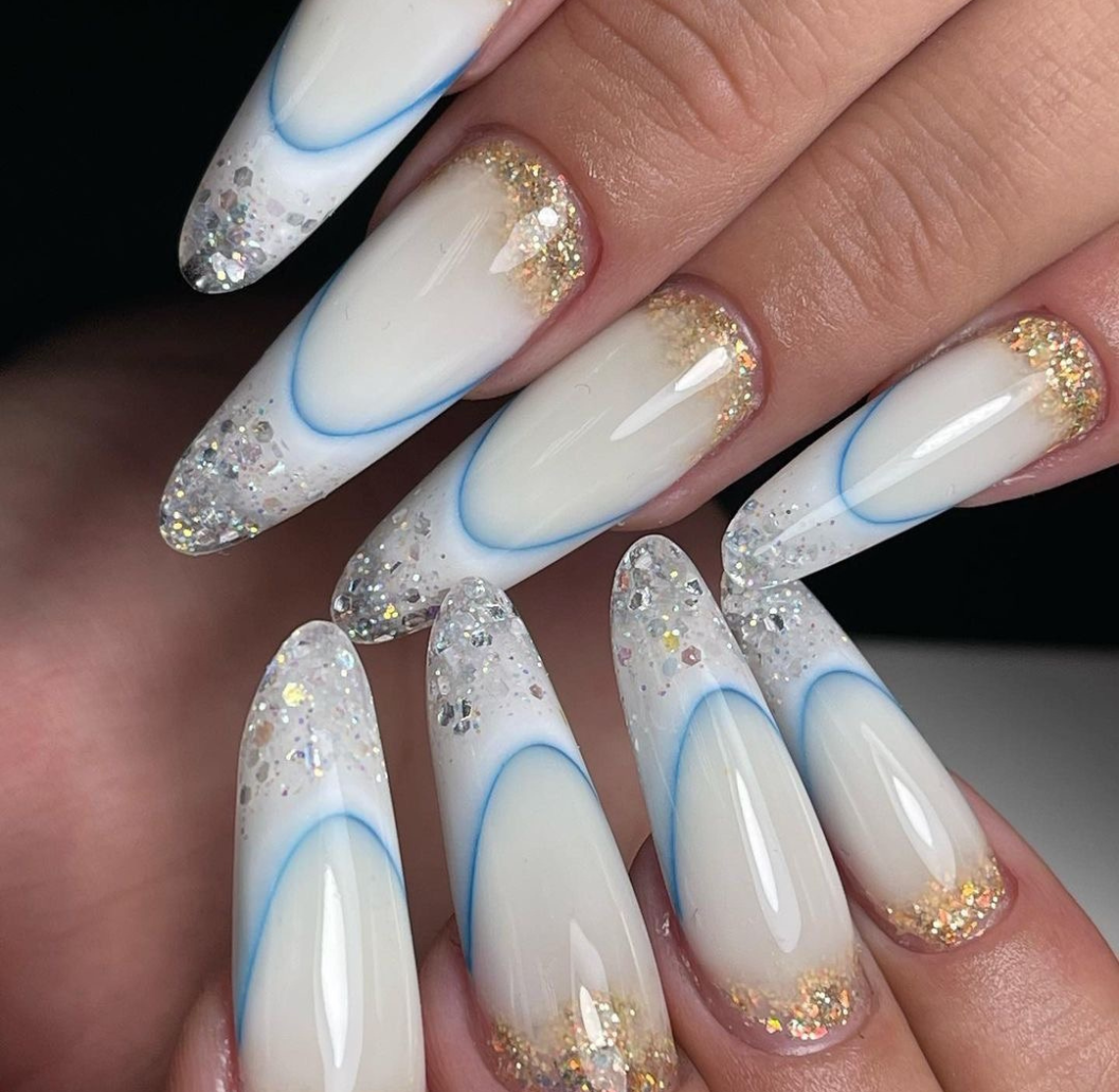 28 Dazzling Acrylic Glitter Nails to Shine in 2024 | Trendy Manicure ...