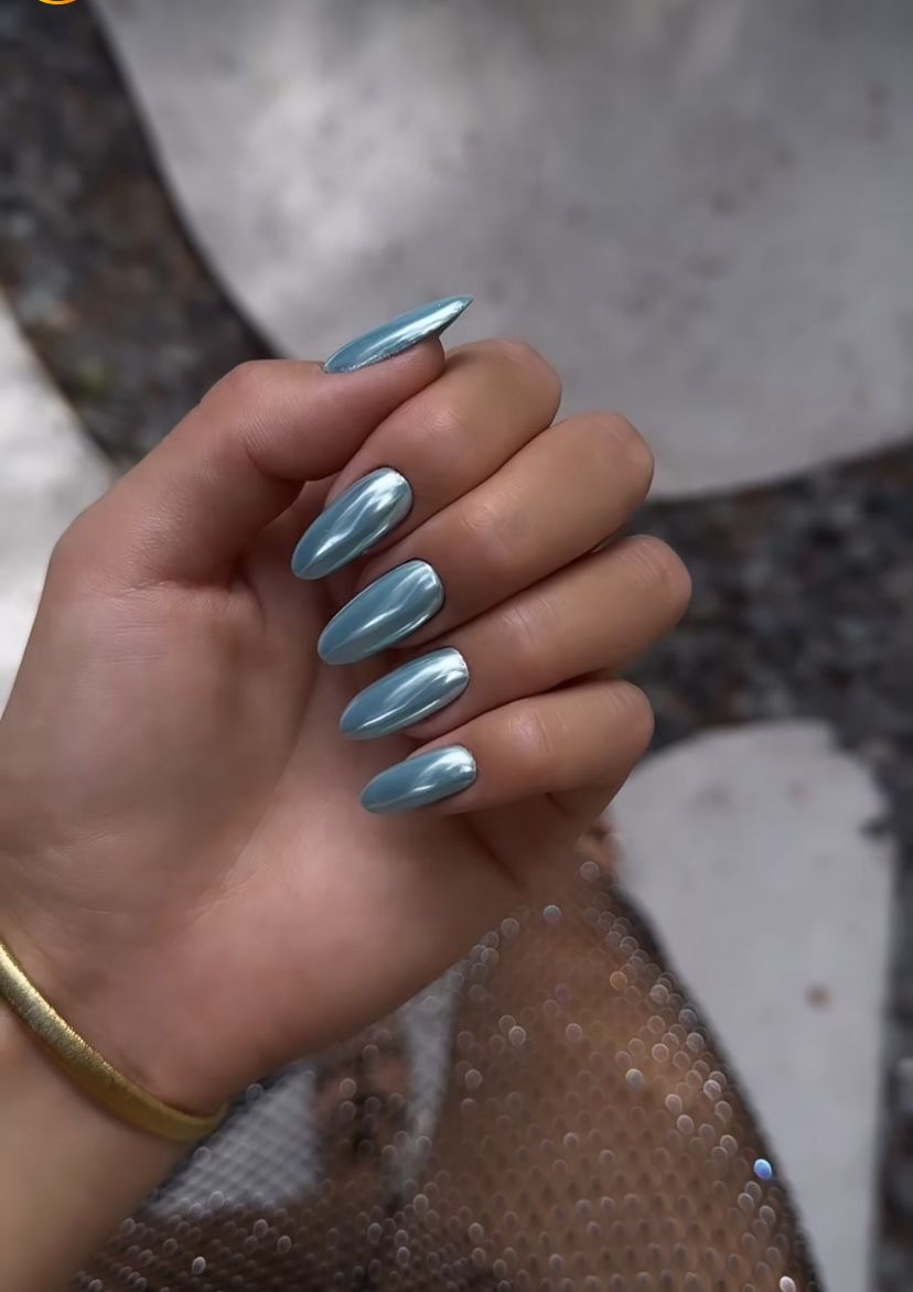 Top 26 Blue Chrome Nails: Dazzle with Trendy Shades & Designs ...