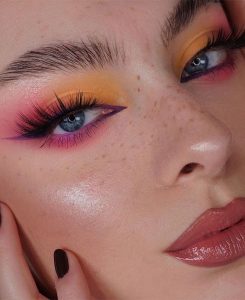 26 Eye Makeup Trends for Summer 2024: Bright, Bridal & Beach Looks ...