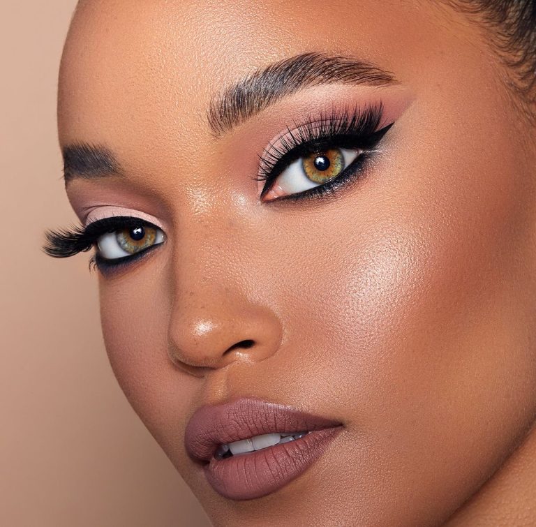 27 Summer Makeup 2024 Trends: Natural Glow to Neon Pop - Get Inspired ...