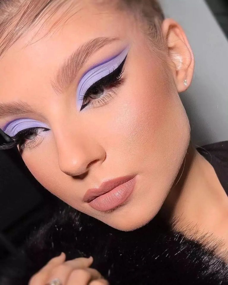 29 Purple Eyeshadow Looks to Elevate Your Style Game - divagaze.com