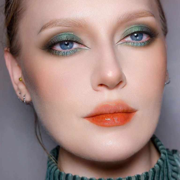 34 Green Eyeshadow Looks: From Mint Elegance to Emerald Glam - divagaze.com