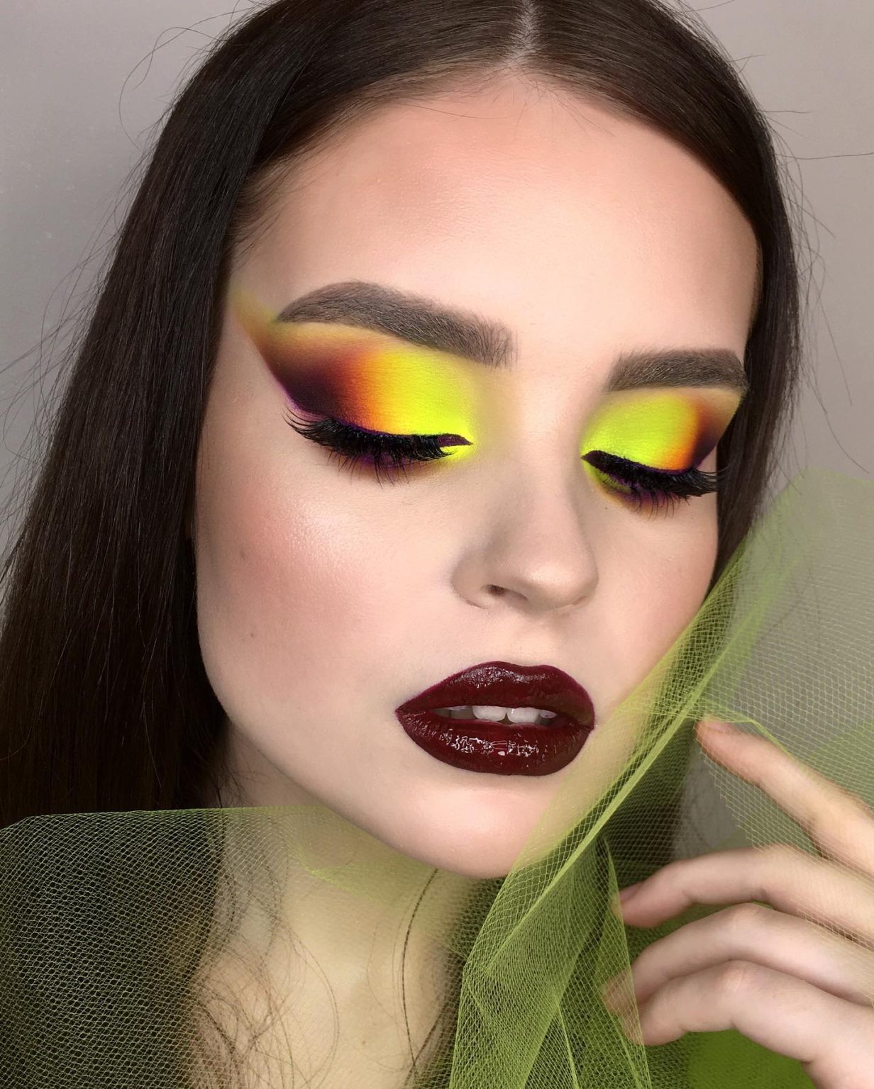 28 Yellow Eyeshadow Looks to Brighten Your Style in 2024 - divagaze.com