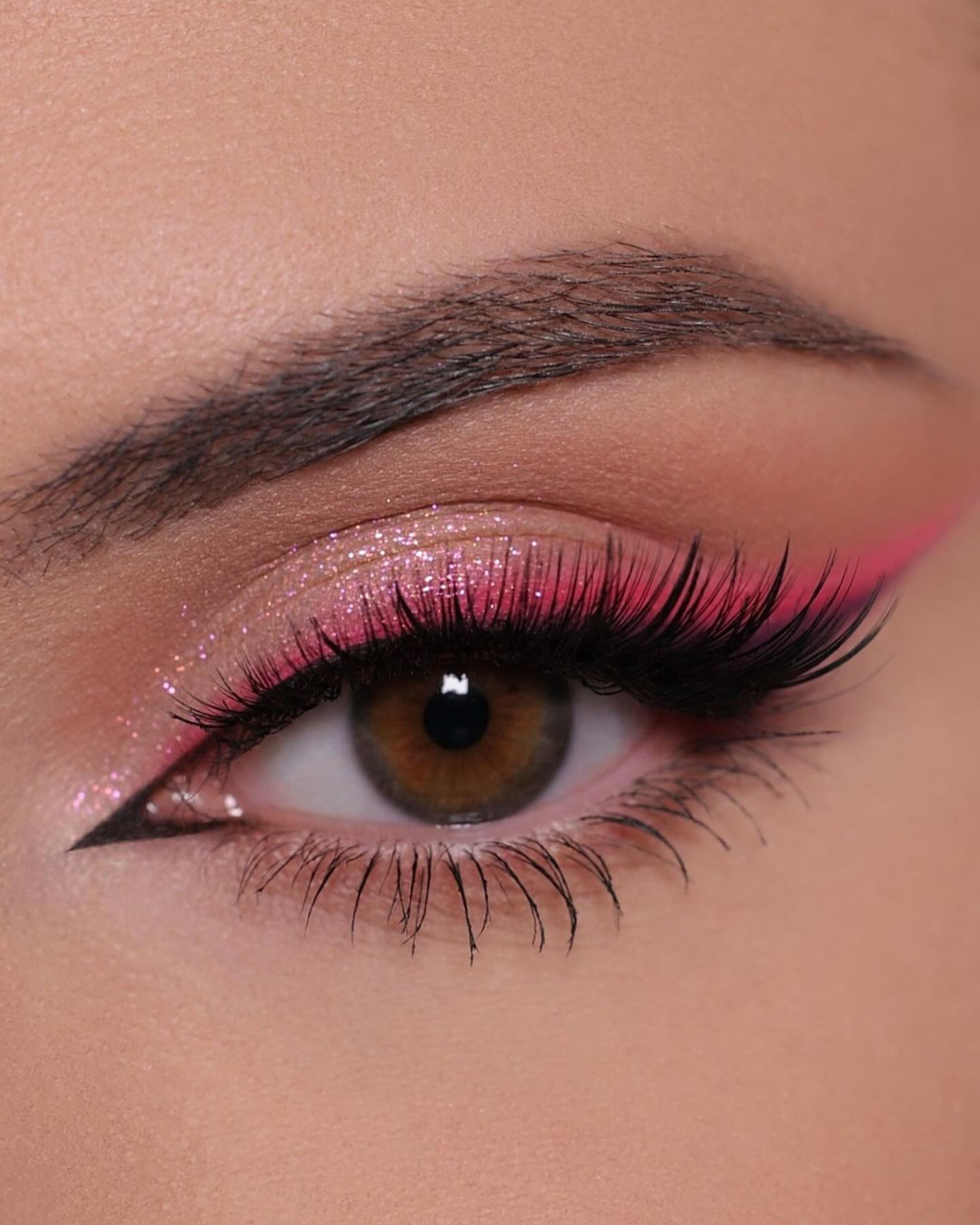 Explore 33 Pink Eyeshadow Looks: From Soft Elegance to Bold Drama ...