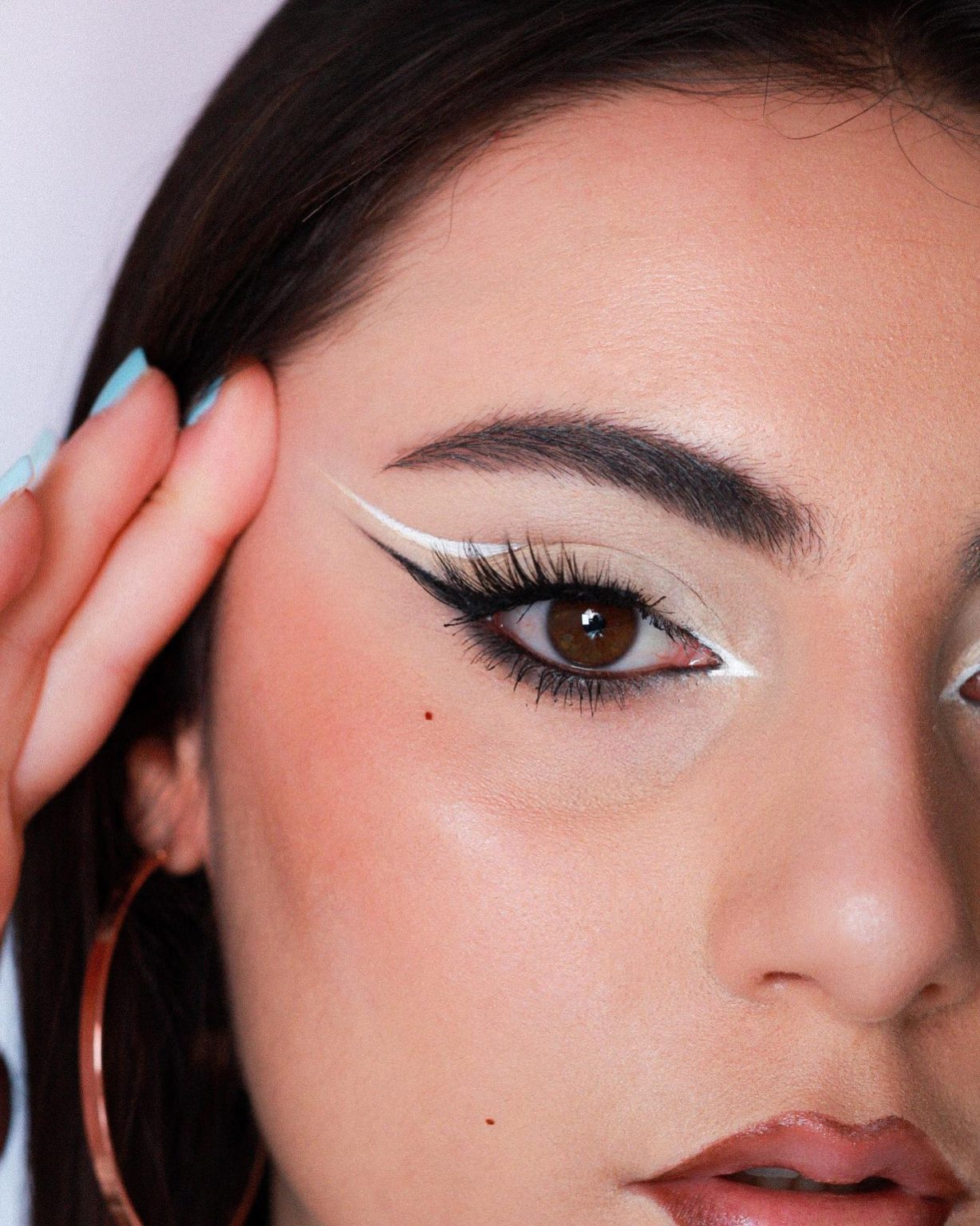 27 White Eyeshadow Looks That Transform Your Style in 2024 | Ultimate ...