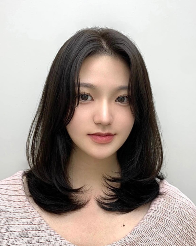 Top 33 Korean Hairstyles 2024 - Revamp Your Style with Chic Looks! - divagaze.com