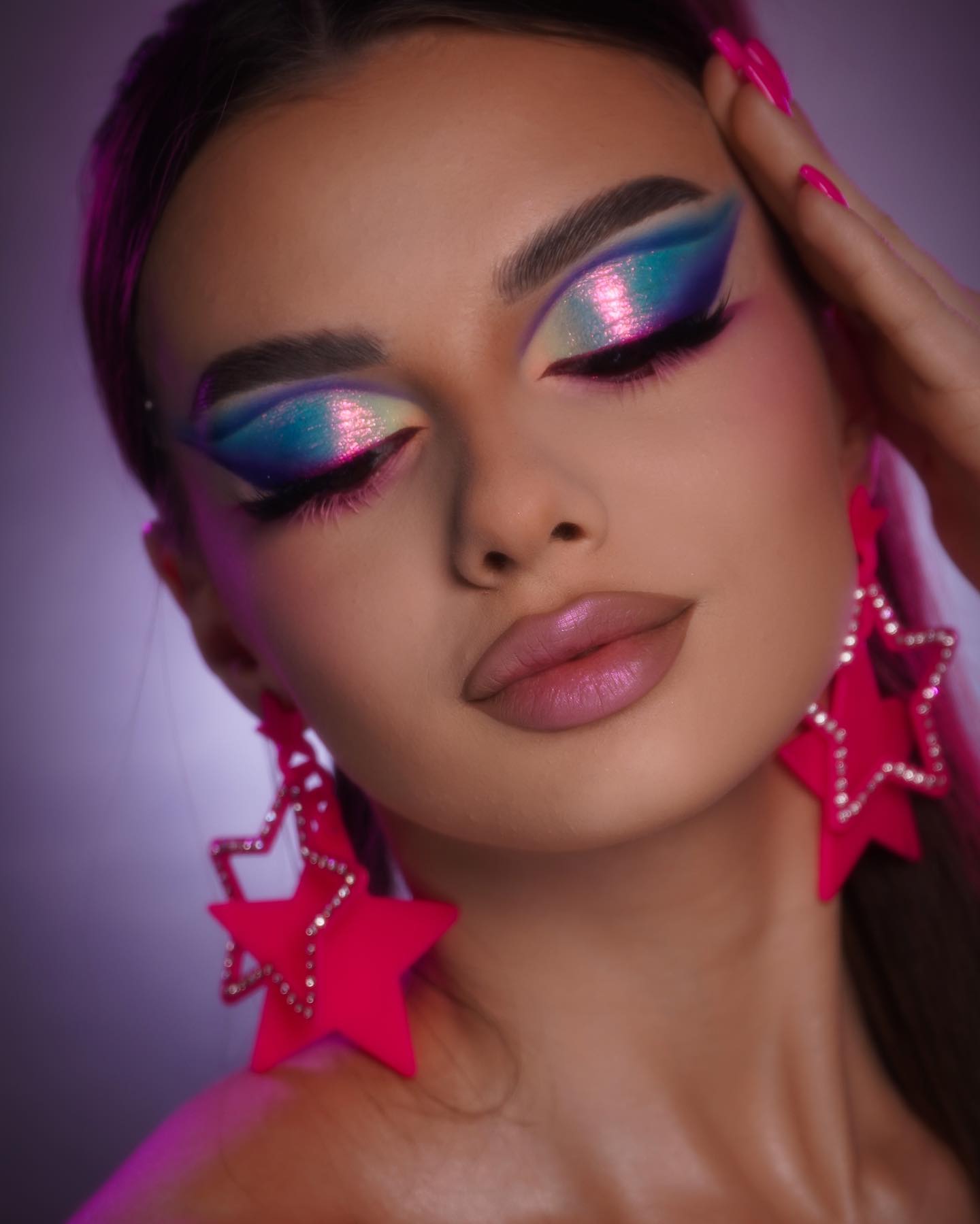 Top 33 Blue Makeup Looks for 2024 – From Sky Light to Midnight Glam ...