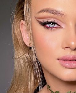 2024's Top 25 Eyeshadow for Blue Eyes - Trends to Make Your Gaze Pop ...