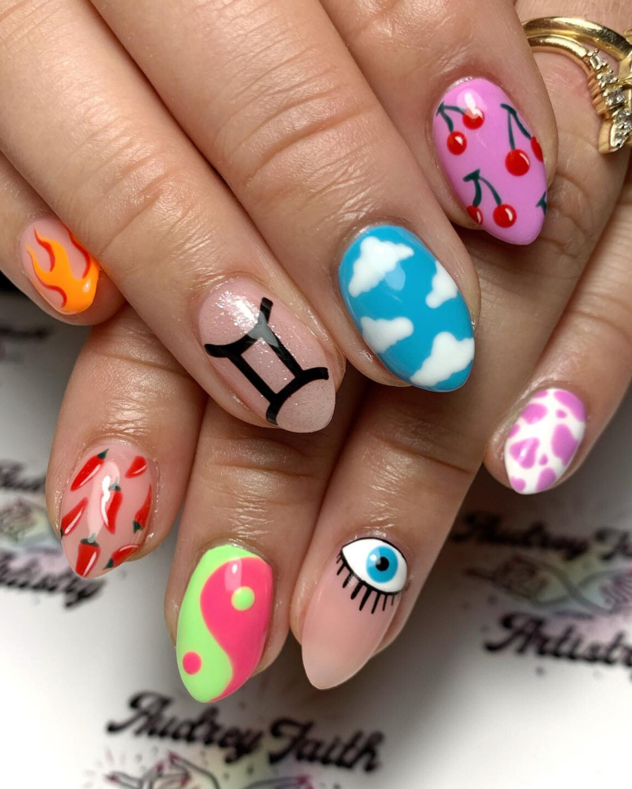 30 Gemini Nails Designs: Unveil Your Cosmic Beauty | Chic & Unique ...