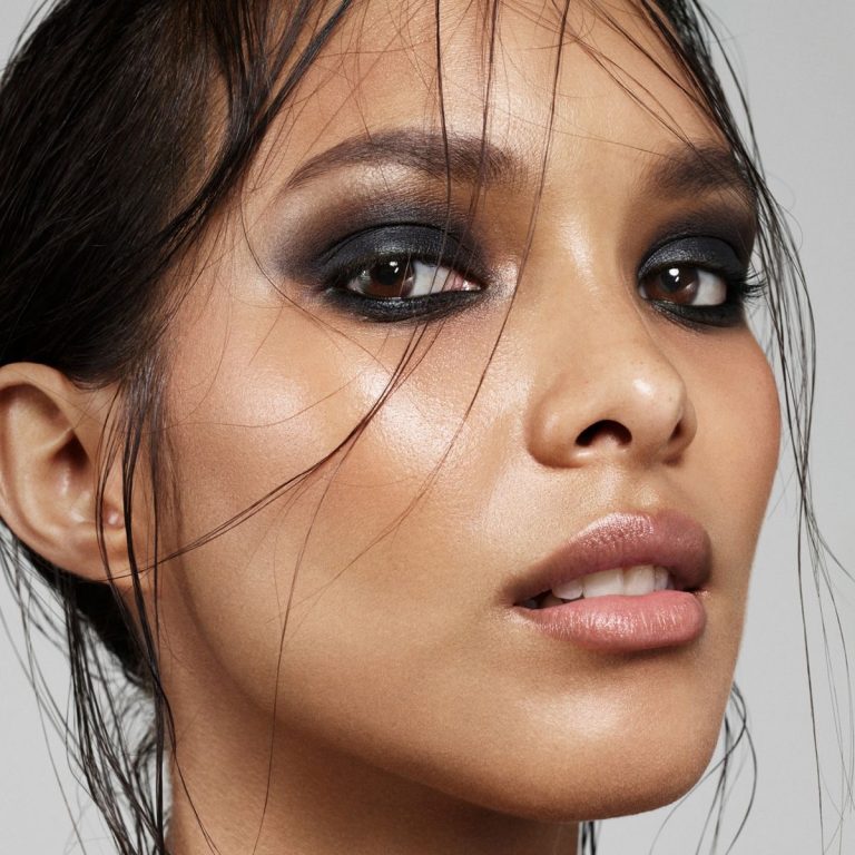 Discover 24 Black Eyeshadow Looks: From Casual Chic to Goth Glamour ...