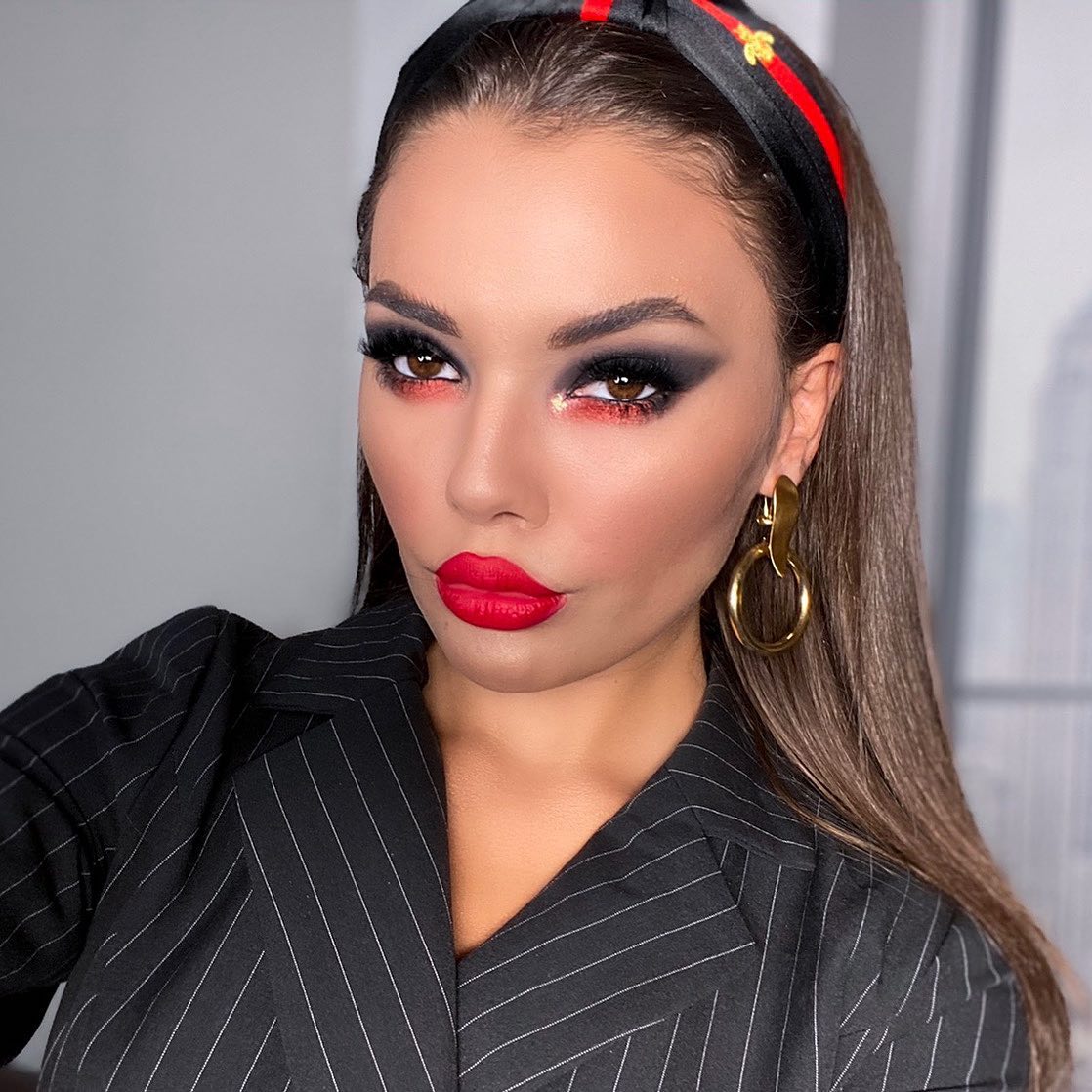 29 Black Makeup Looks to Inspire Your 2024 Style – Bold & Timeless ...