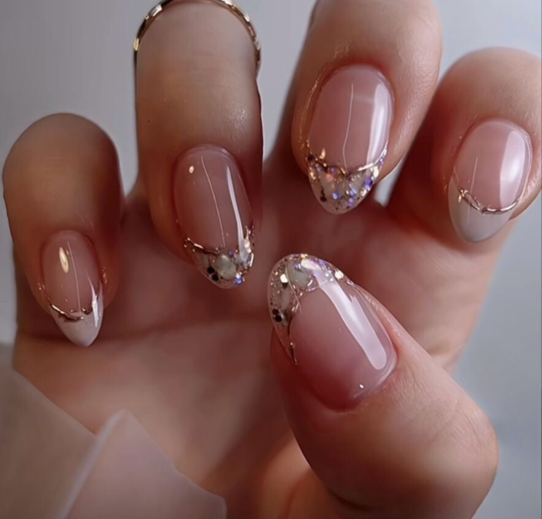 Explore 31 Cute Short Acrylic Nail Designs for Chic Style! - divagaze.com