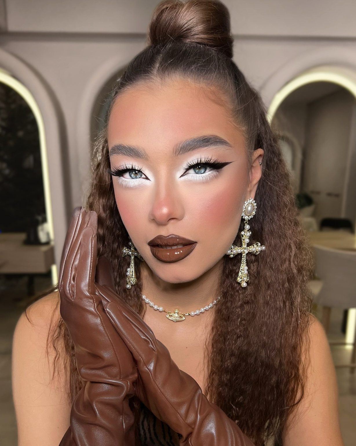 27 White Eyeshadow Looks That Transform Your Style in 2024 | Ultimate ...