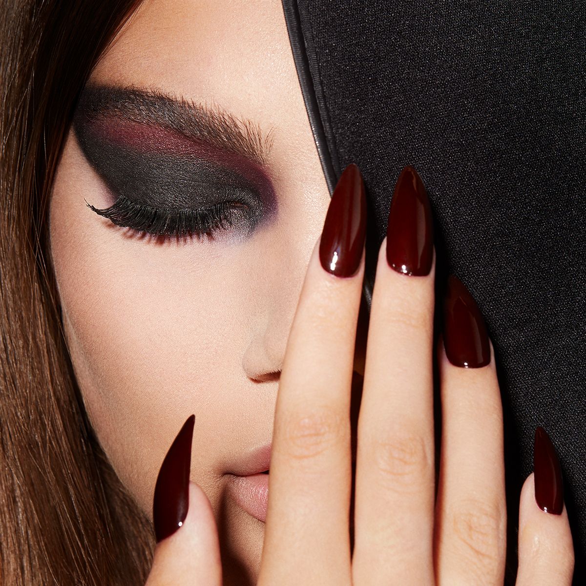 29 Black Makeup Looks to Inspire Your 2024 Style – Bold & Timeless ...