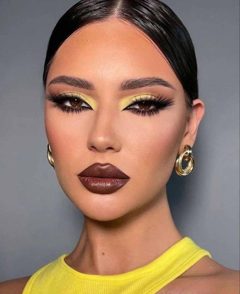 28 Yellow Eyeshadow Looks to Brighten Your Style in 2024 - divagaze.com