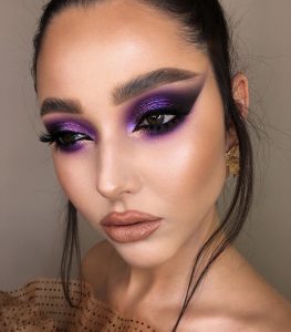 29 Purple Eyeshadow Looks to Elevate Your Style Game - divagaze.com