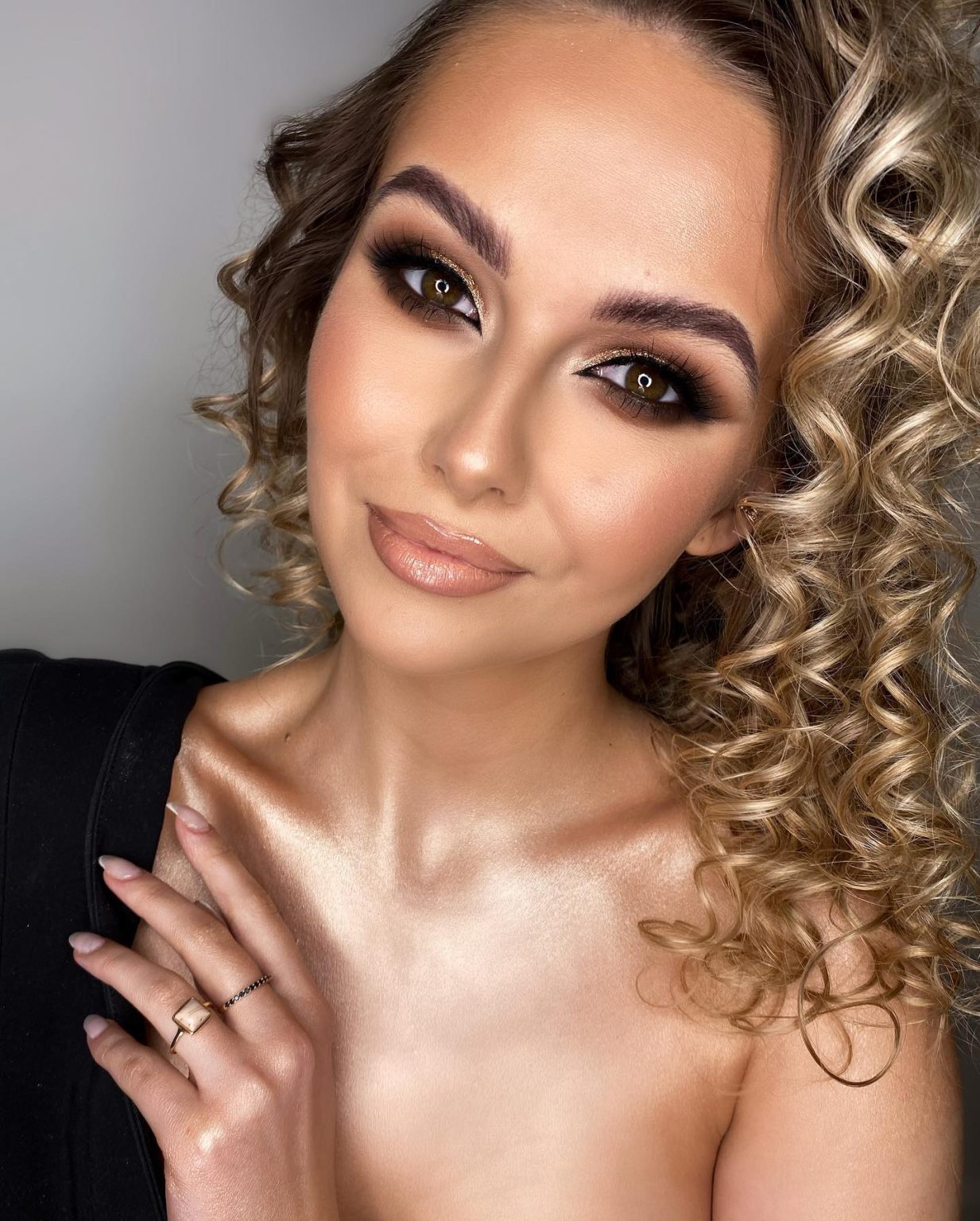 Top 33 Brown Makeup Looks for 2024 - Trendy, Elegant, and Timeless ...