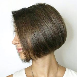 35 Trendsetting Short Bob Haircuts for a Chic 2024 Look - divagaze.com