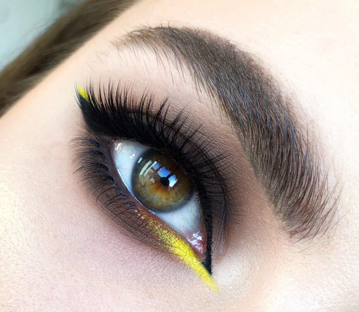 28 Yellow Eyeshadow Looks to Brighten Your Style in 2024 - divagaze.com