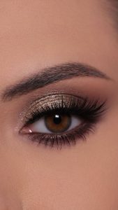 35 Simple Eyeshadow Looks to Elevate Your Style - divagaze.com