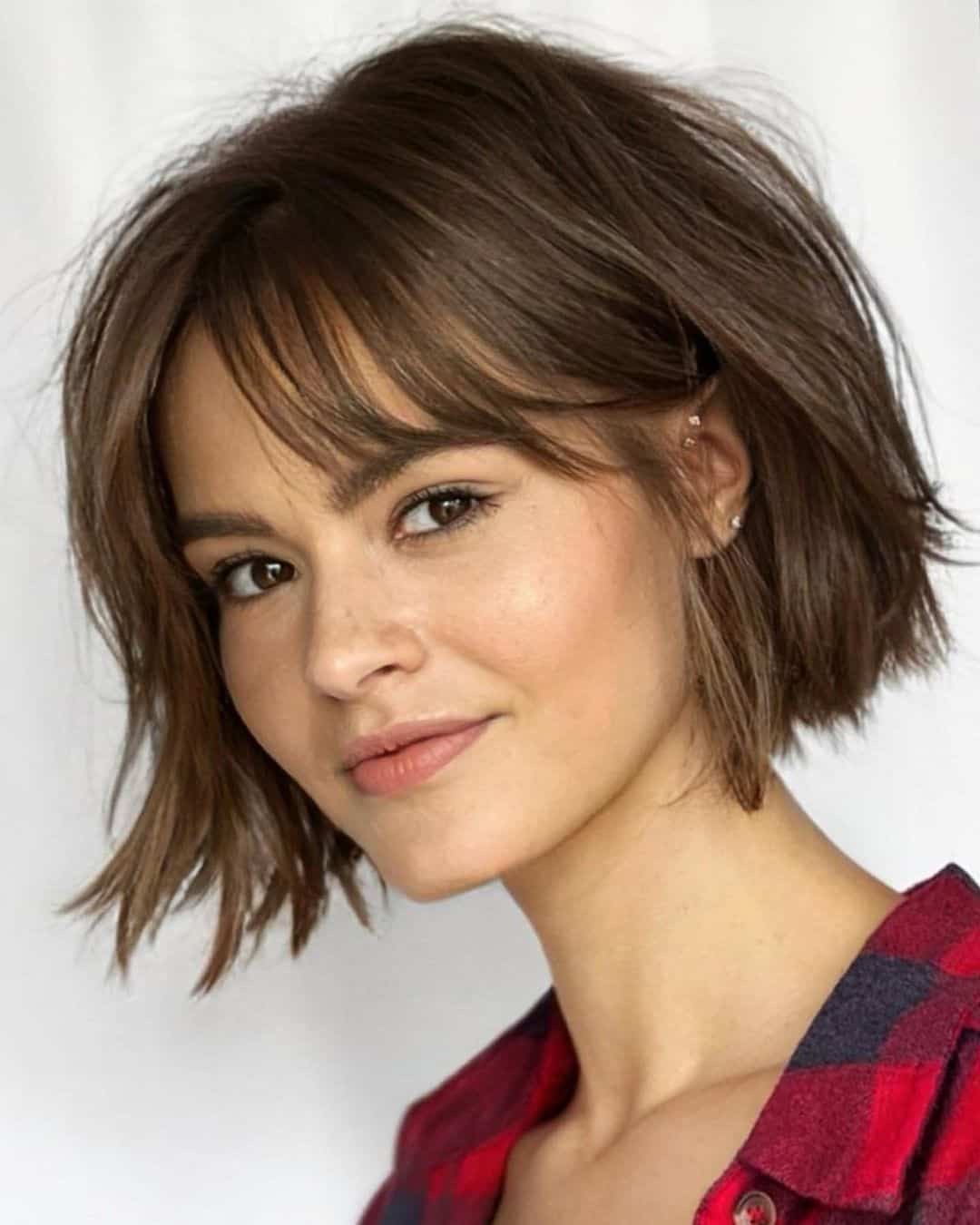 36 Trending Bob Haircuts with Bangs for a Fresh Look in 2024 - divagaze.com