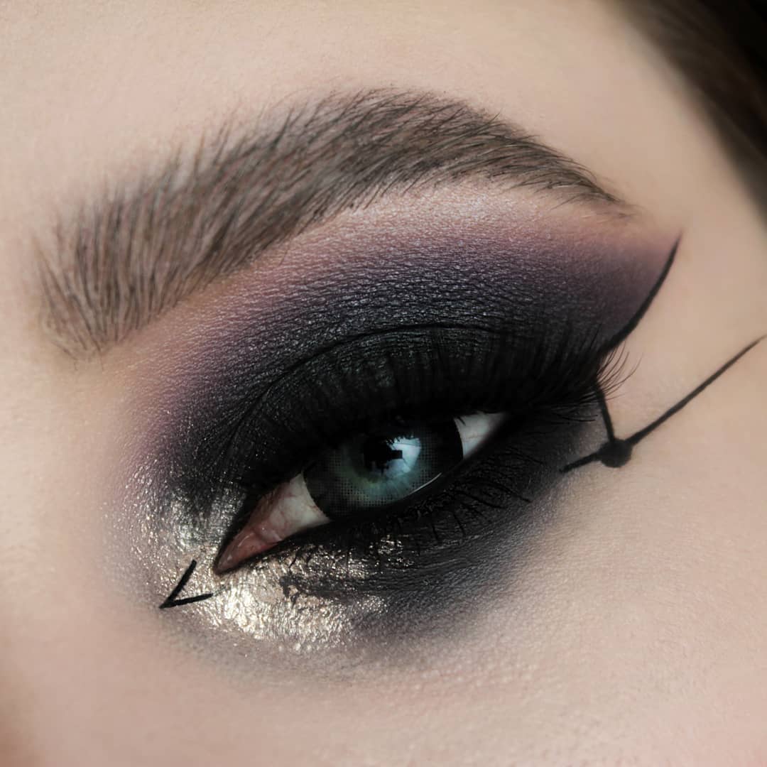31 Dark Eyeshadow Looks to Inspire Your Inner Makeup Artist - divagaze.com