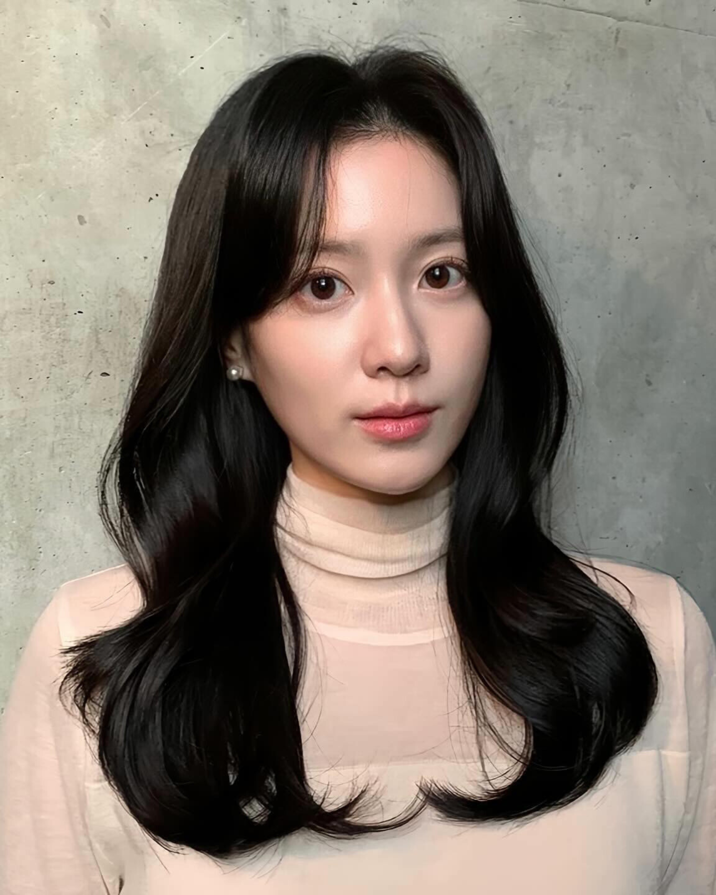 Top 33 Korean Hairstyles 2024 - Revamp Your Style with Chic Looks! - divagaze.com