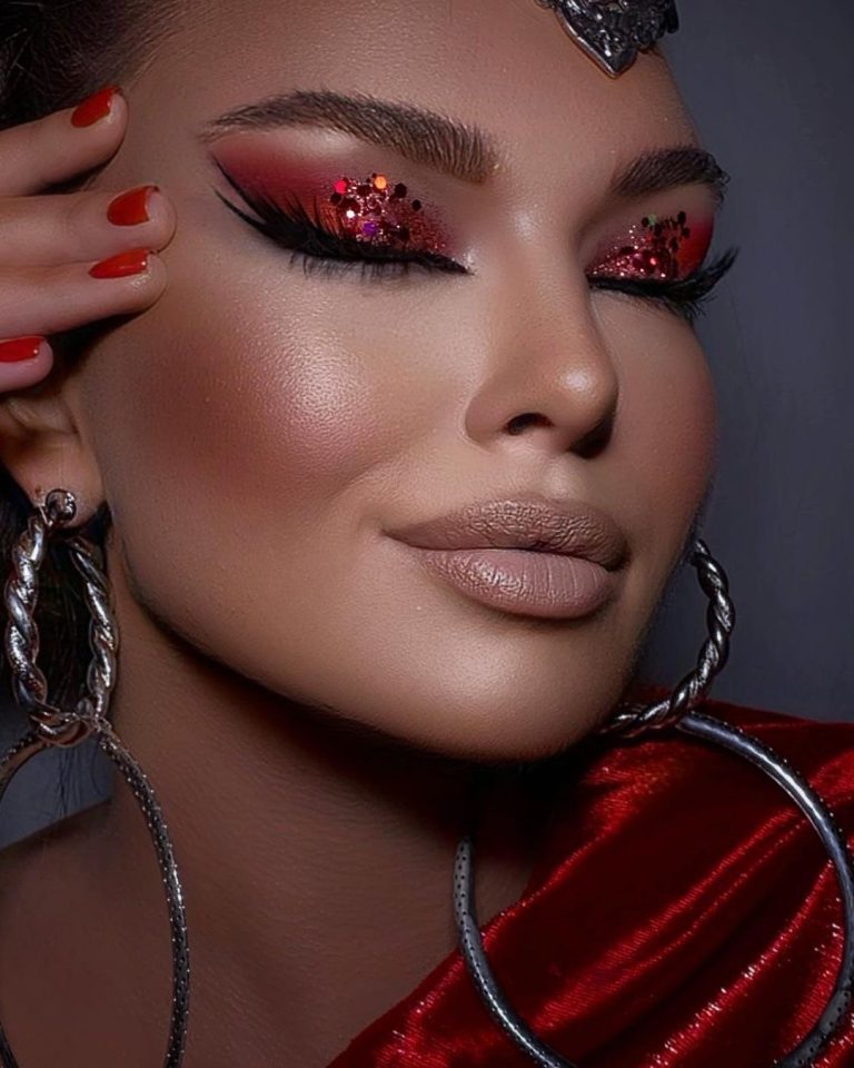 24 Red Eyeshadow Looks to Rock Your Makeup Game | Bold & Beautiful ...