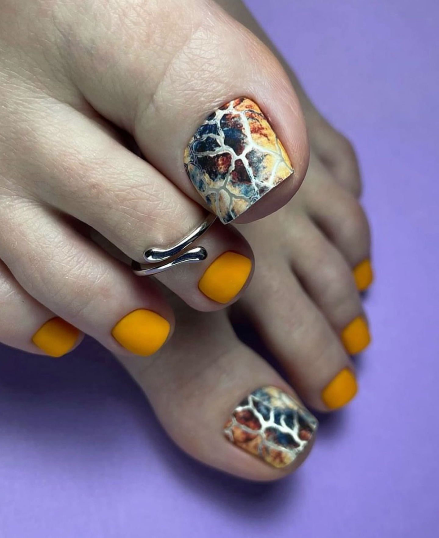 Explore the Top 41 Fall Toe Nail Colors – Trendy Pedicure Inspirations ...