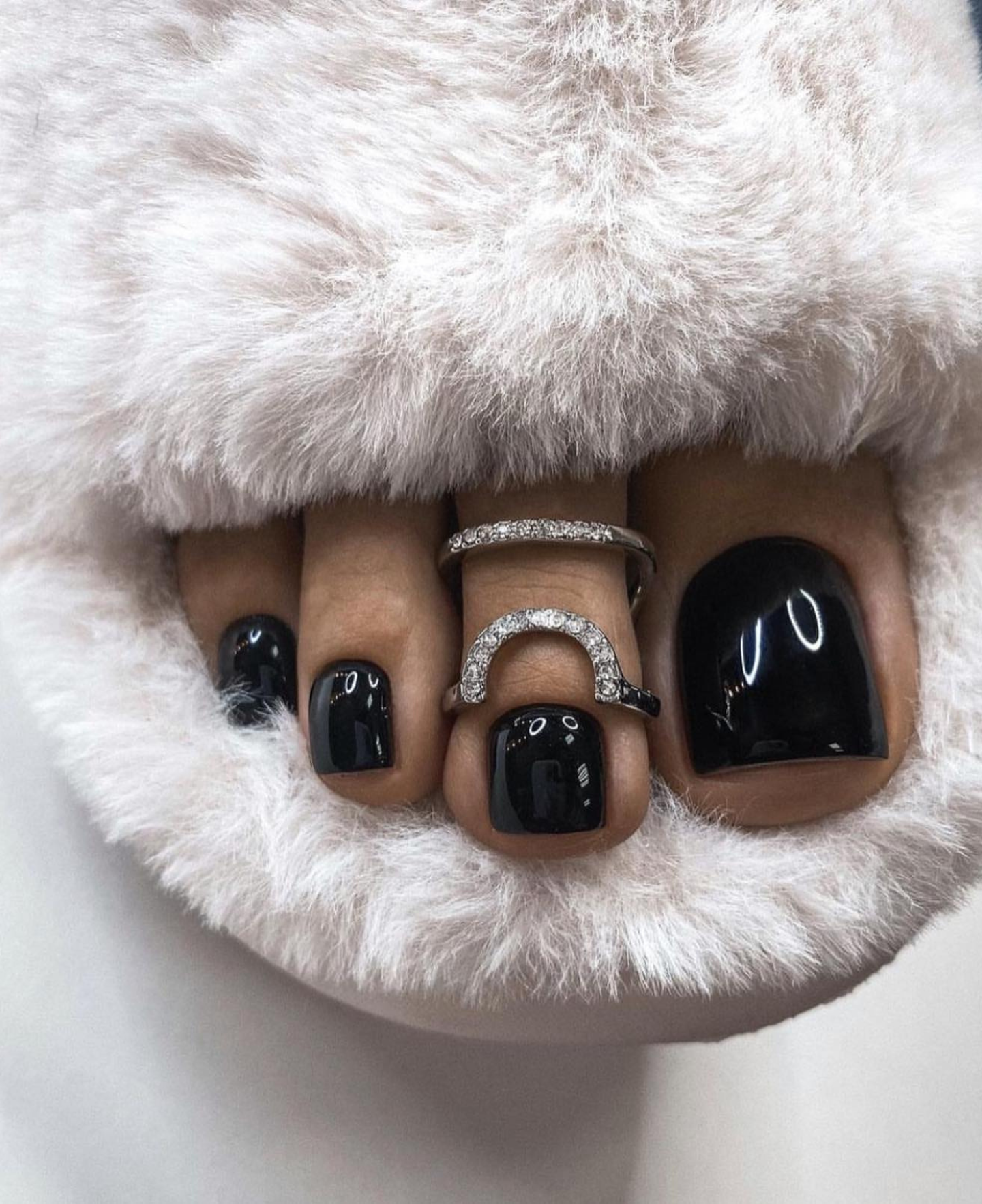 Explore the Top 41 Fall Toe Nail Colors – Trendy Pedicure Inspirations ...