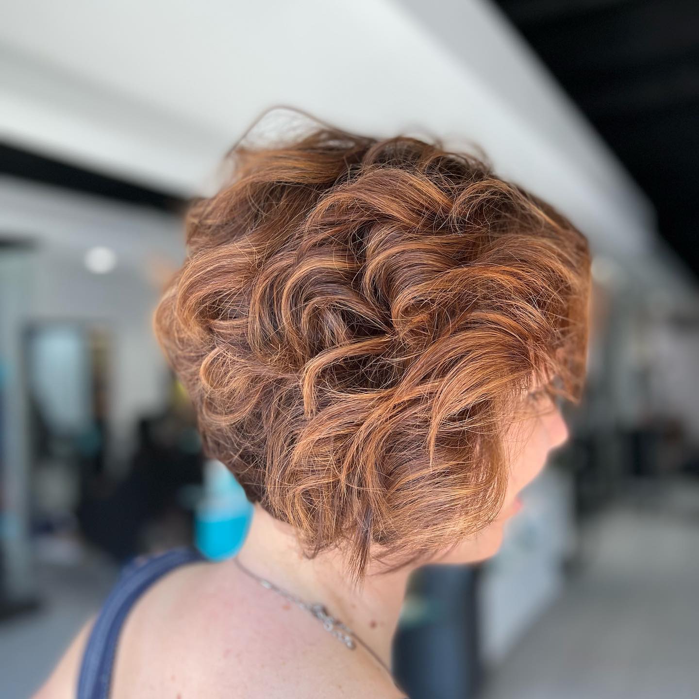 Top 34 Short Hairstyles for Women Over 50: 2024 Edition - divagaze.com