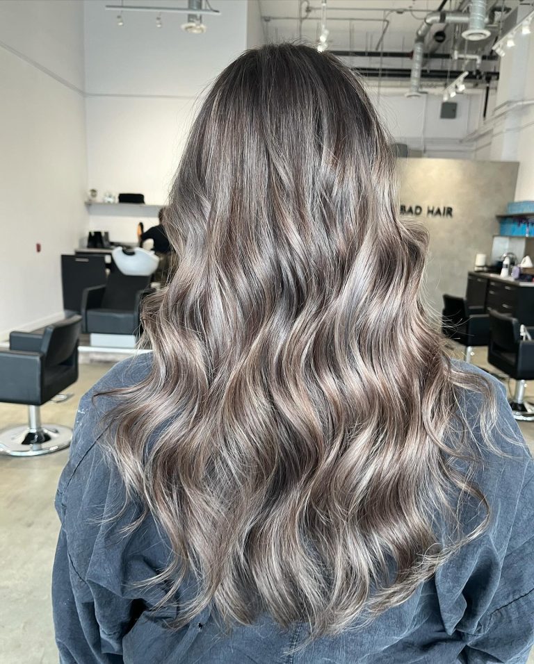38 Ash Brown Hair Ideas: Trends & Inspirations - divagaze.com