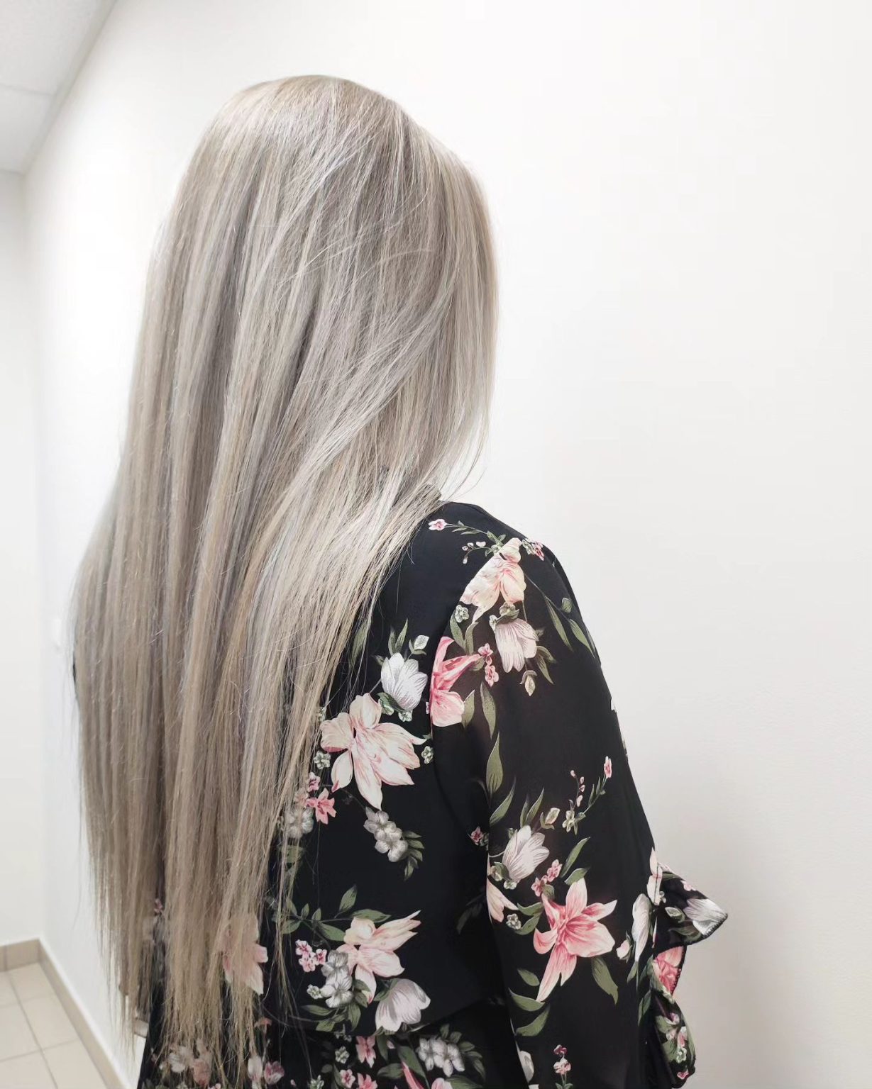 Chic Ash Blonde Hair Ideas: 34 Trendy Styles for Every Woman - divagaze.com