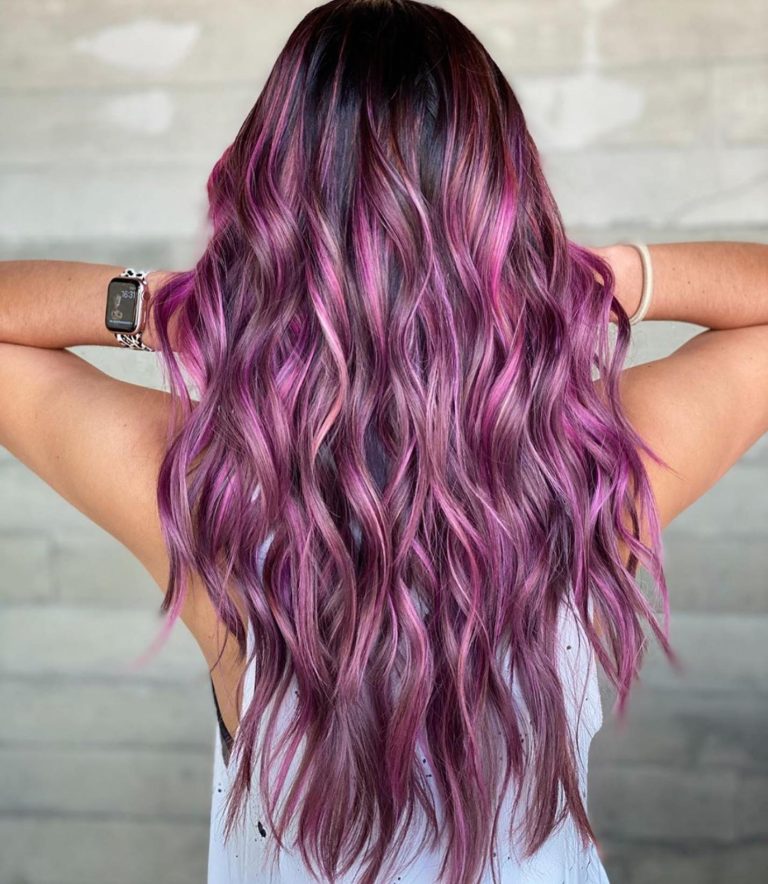 29 Berry Pink Hair Ideas to Refresh Your Look in 2024 - divagaze.com