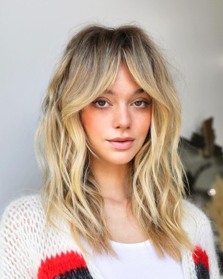 Top 38 Medium Haircuts with Bangs - Fresh Styles for Women - divagaze.com