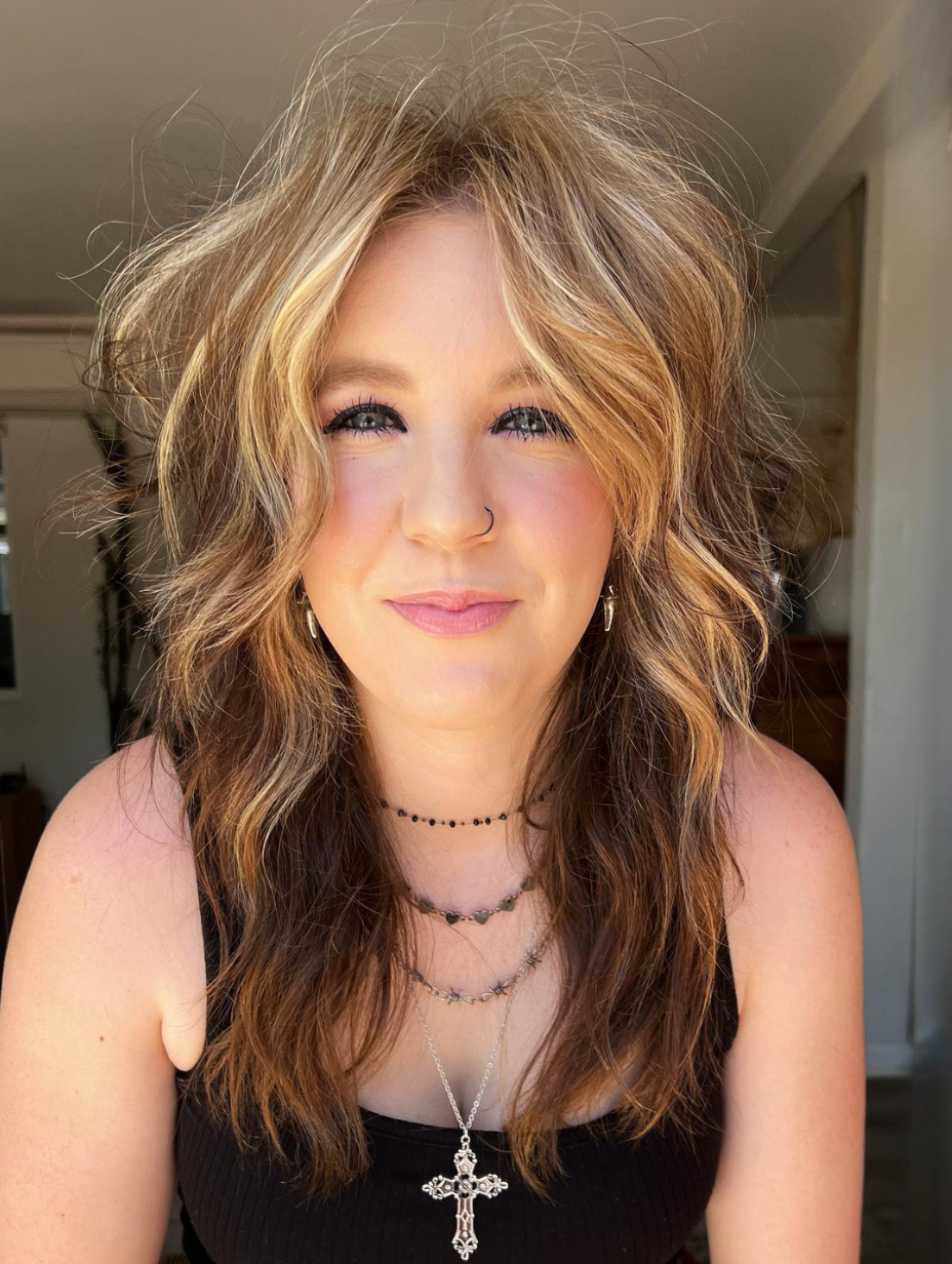 Discover Top 25 Medium Shag Haircuts for a Trendy Look in 2024 ...