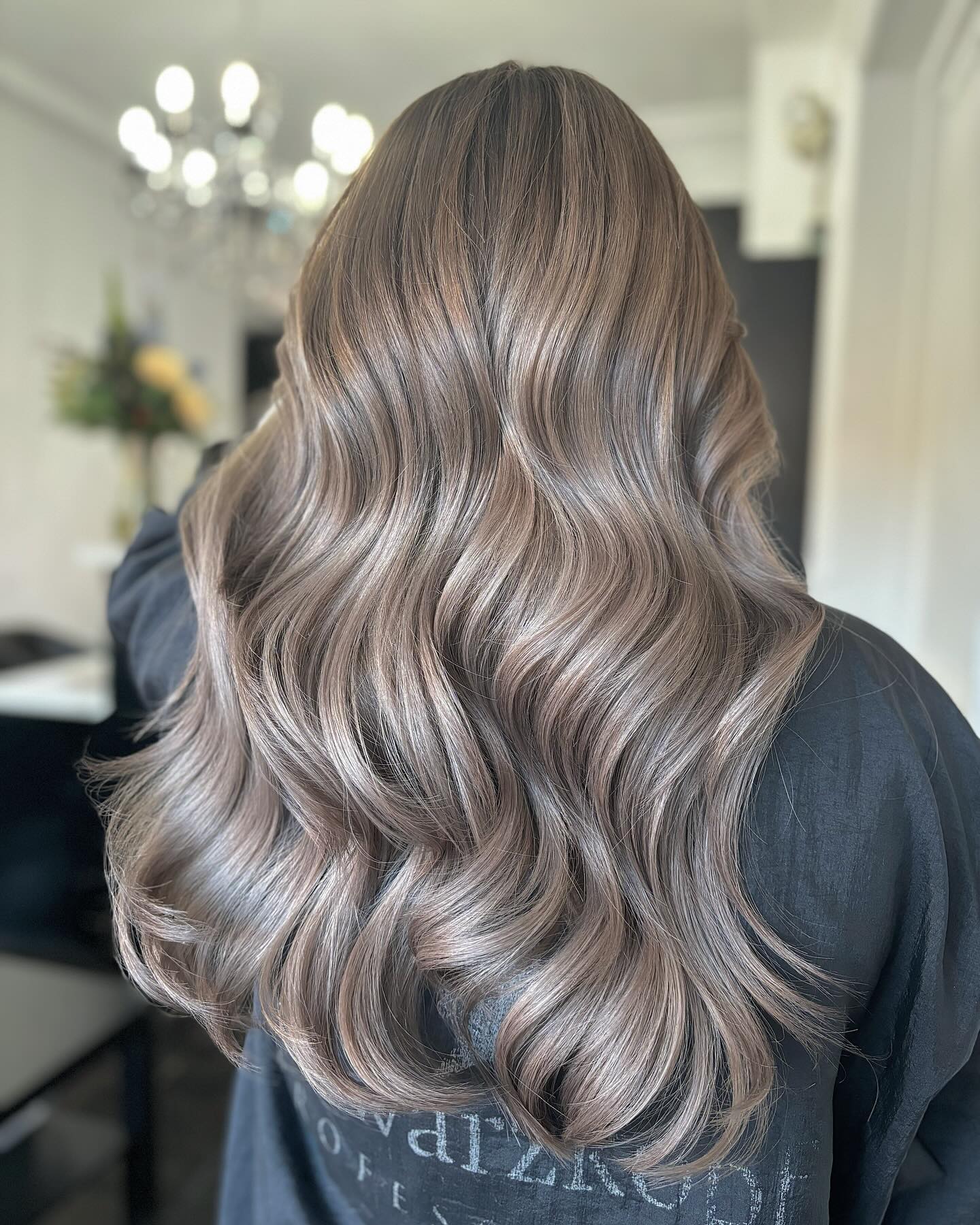 38 Ash Brown Hair Ideas: Trends & Inspirations - divagaze.com