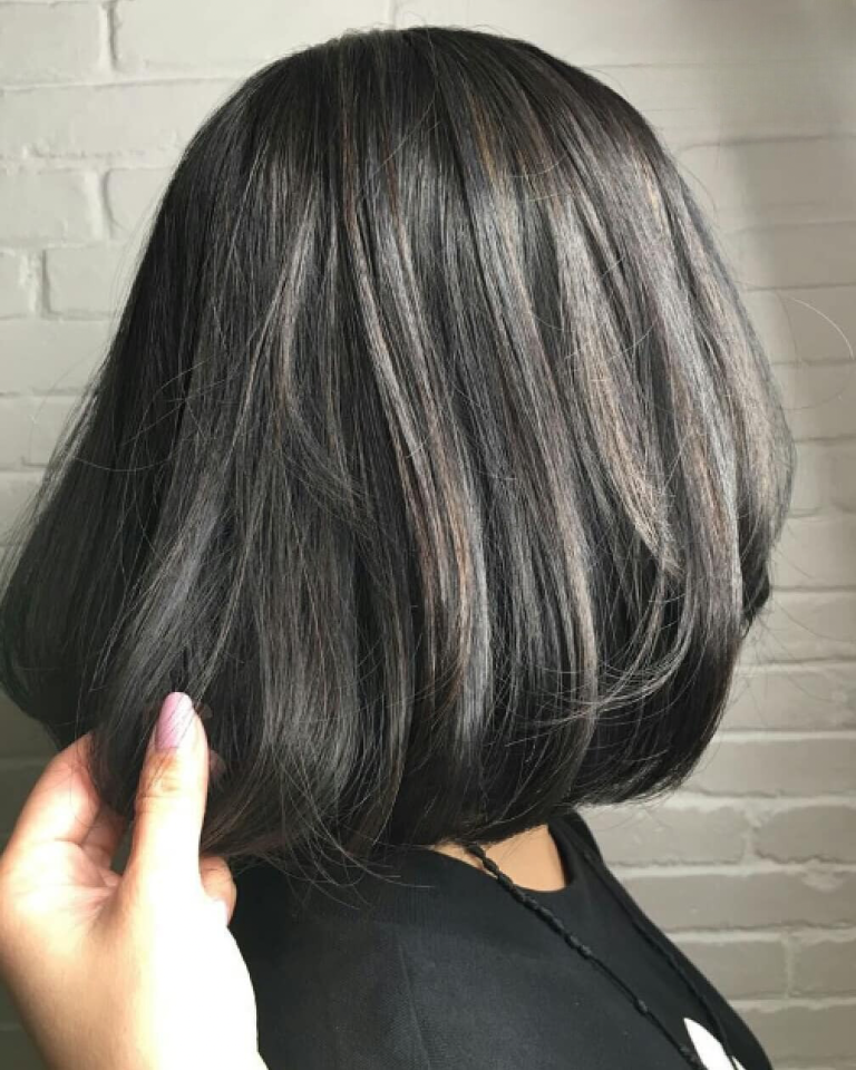 36 Black Hair with Highlights Ideas for Stunning Looks - divagaze.com