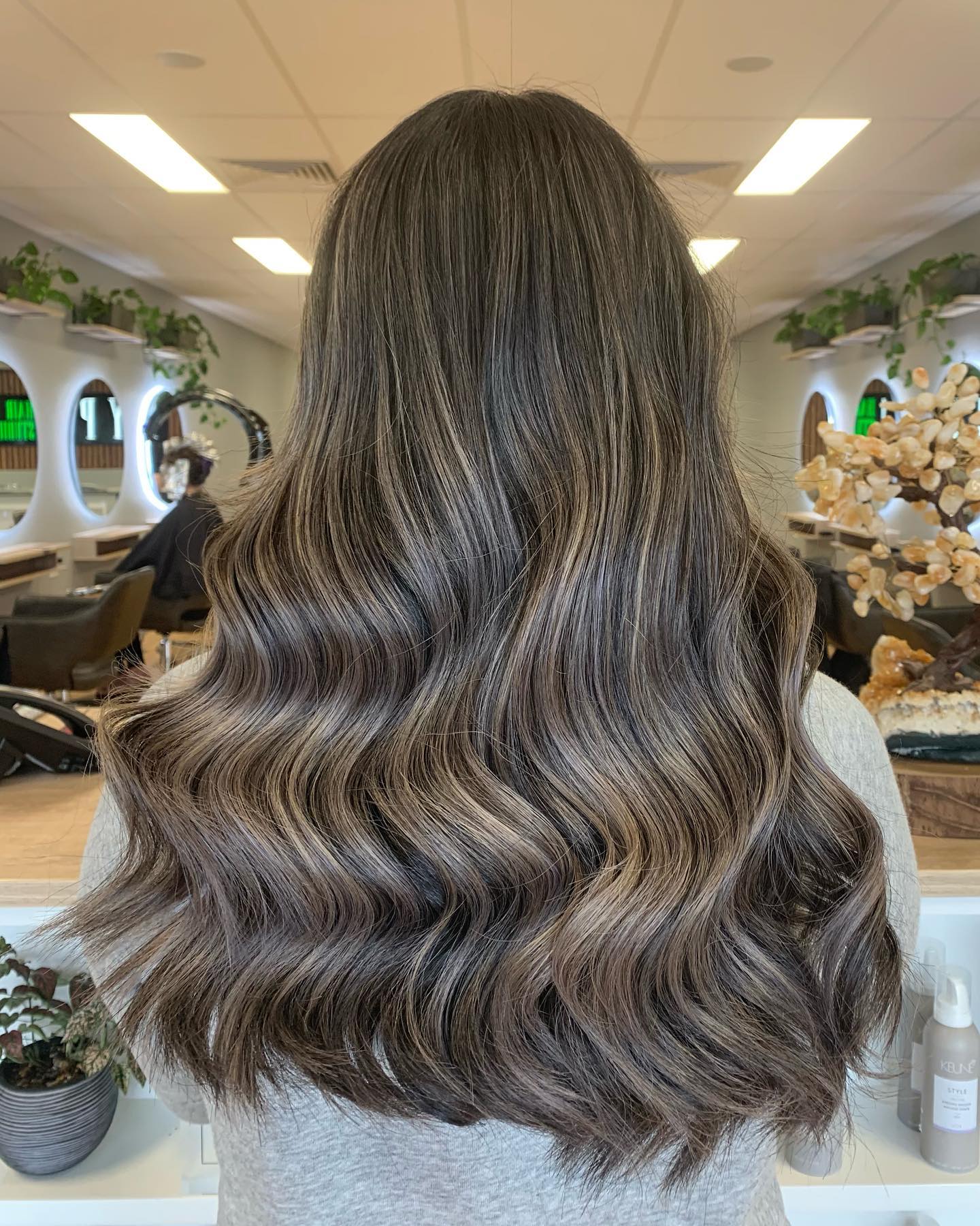 38 Ash Brown Hair Ideas: Trends & Inspirations - divagaze.com