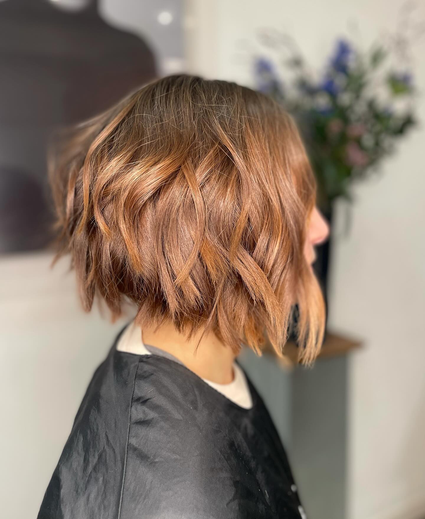 Chic Guide: 38 Wavy Bob Hairstyles for Every Face Shape - divagaze.com