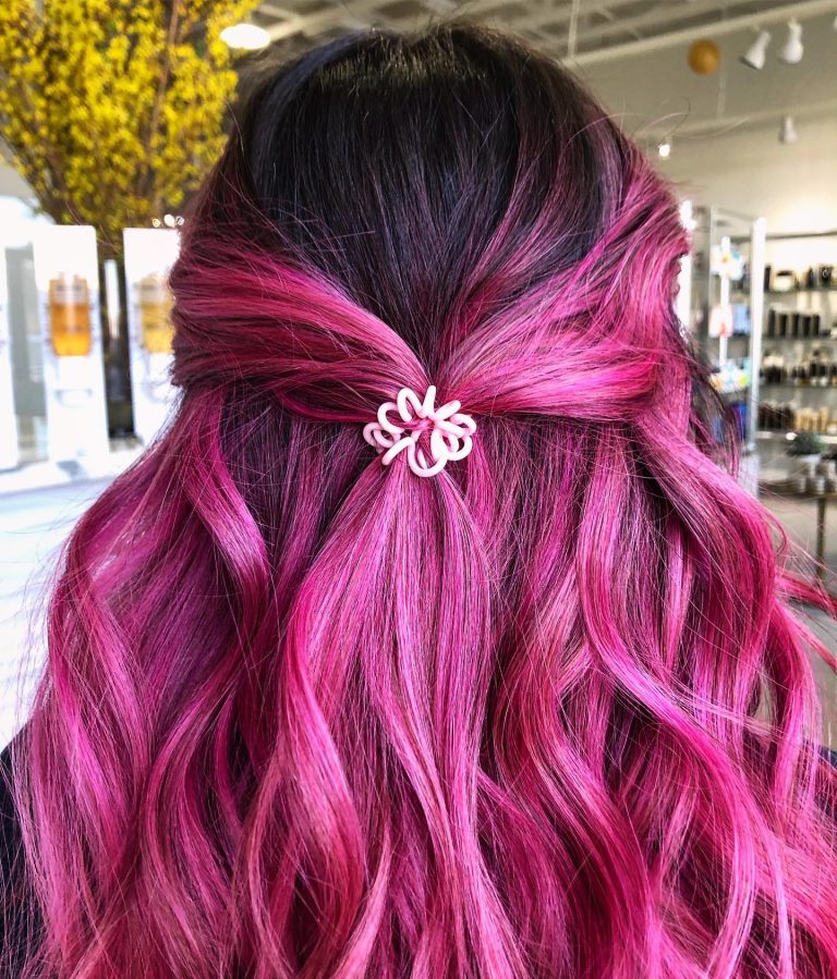 34 Dark Pink Hair Ideas 2024: Stylish Shades for Every Woman - divagaze.com