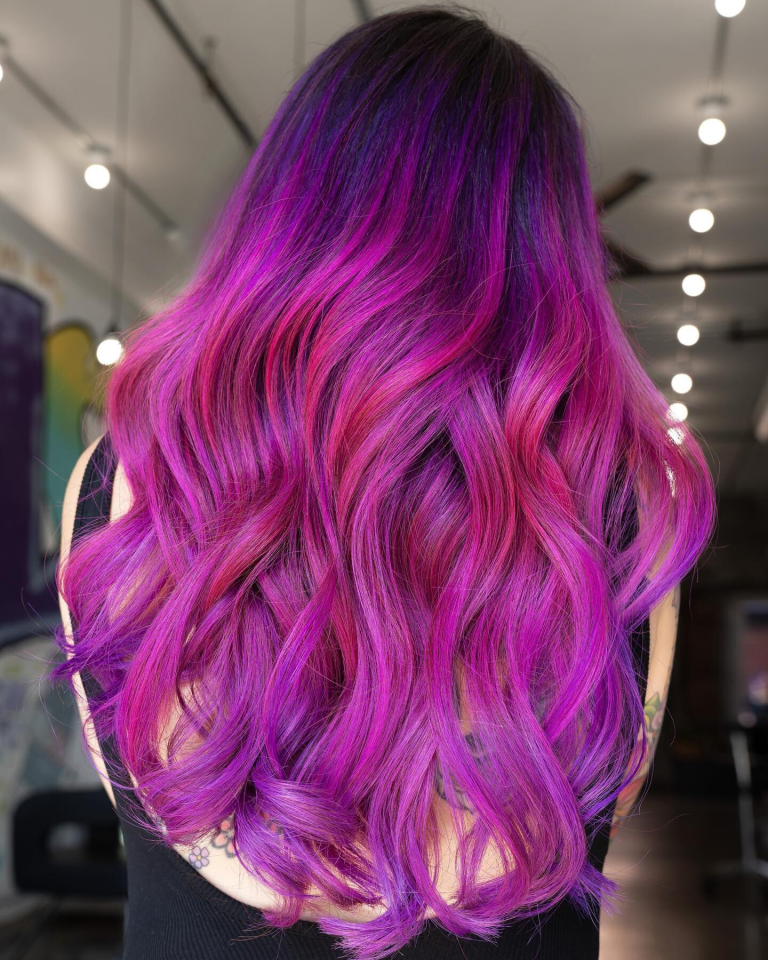 29 Berry Pink Hair Ideas to Refresh Your Look in 2024 - divagaze.com