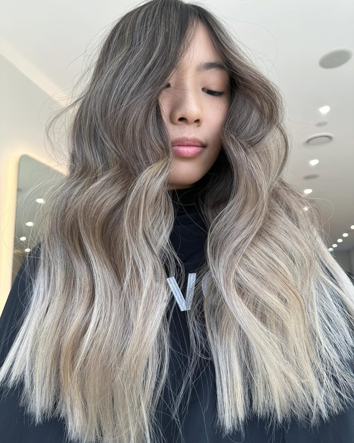 Chic Ash Blonde Hair Ideas: 34 Trendy Styles for Every Woman - divagaze.com