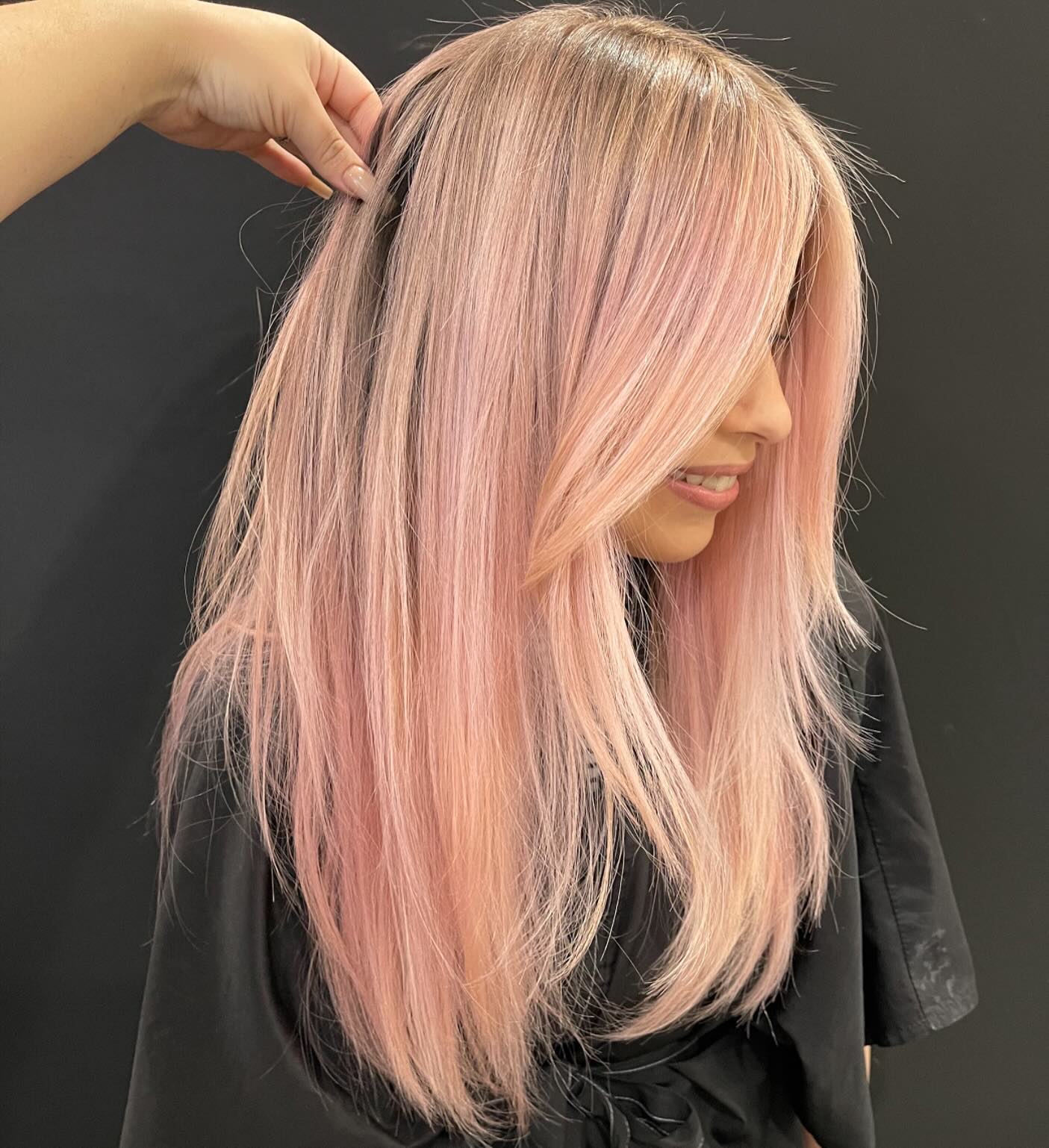 35 Pink Hair Ideas: Embrace Trendy Shades & Styles for 2024 - divagaze.com