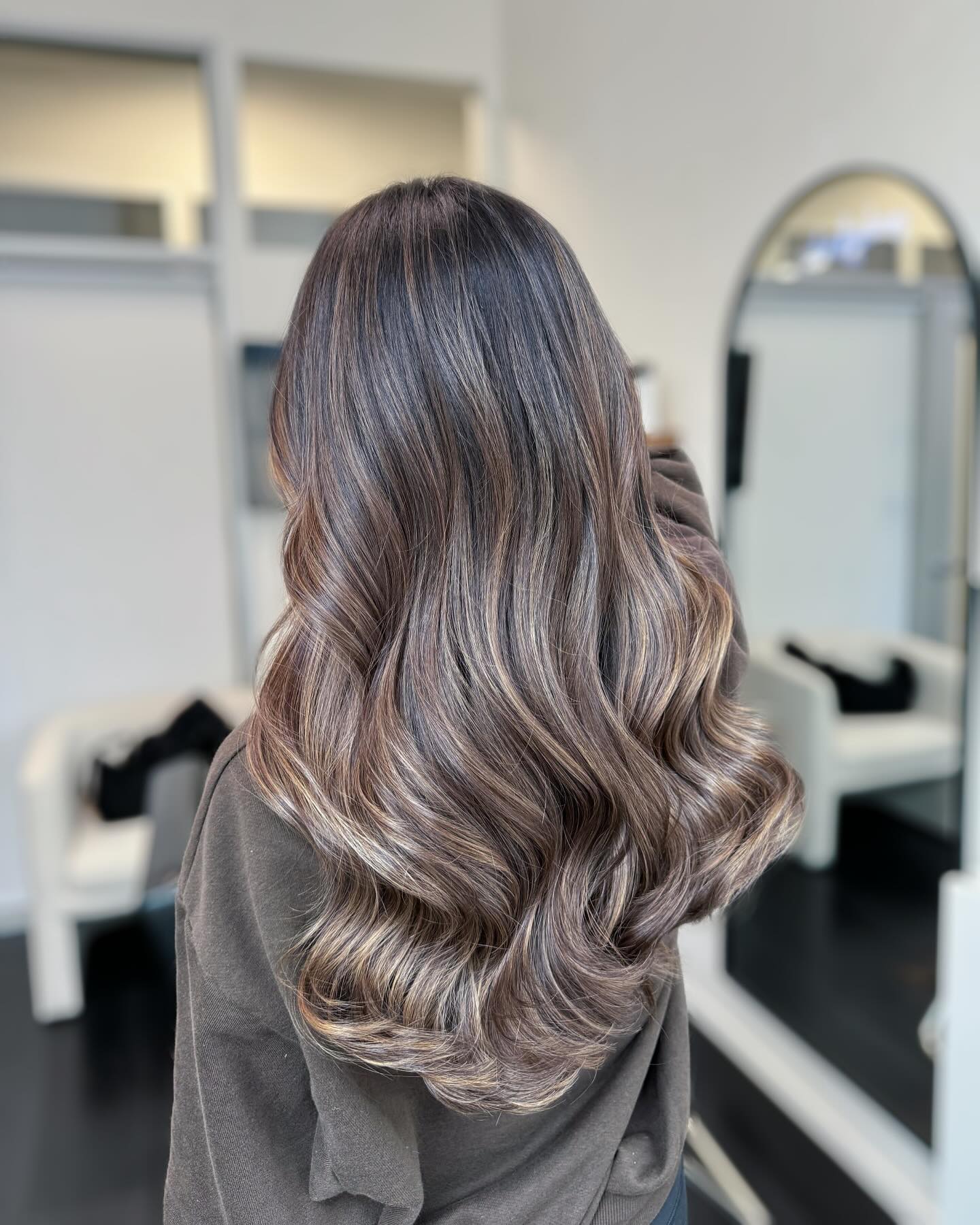 38 Ash Brown Hair Ideas: Trends & Inspirations - divagaze.com